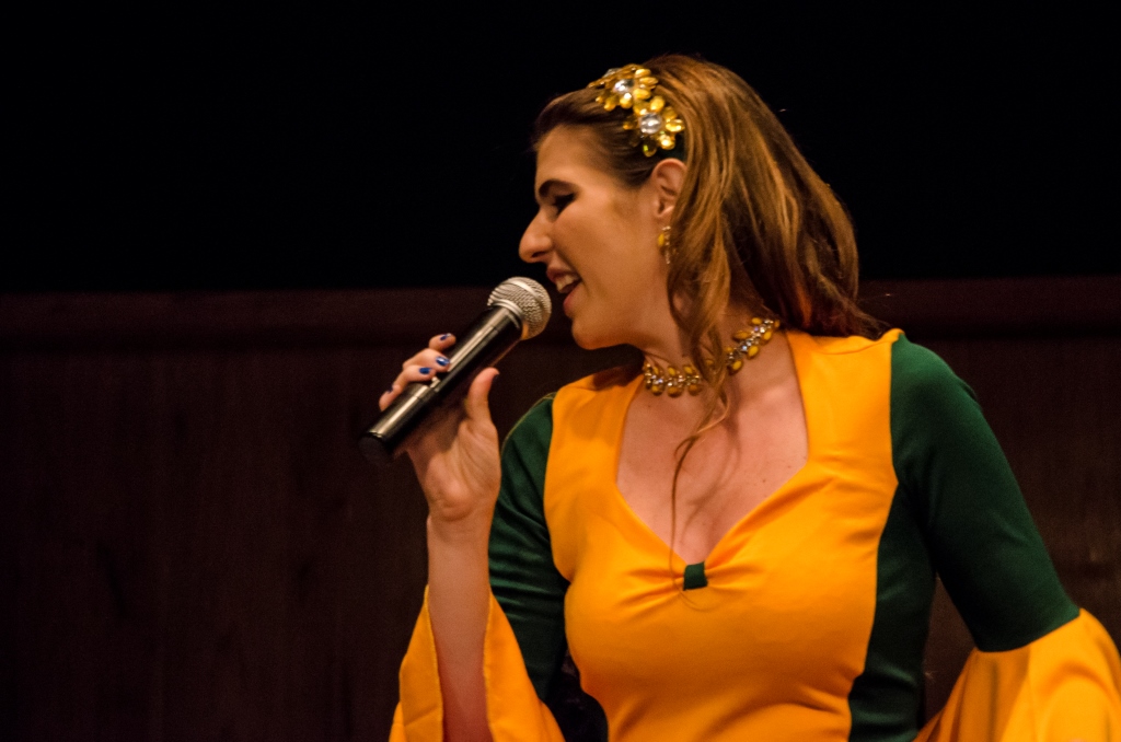 Bruna Volpi presta homenagem ao carnaval no Bar Pessoa - CBN Campinas ...