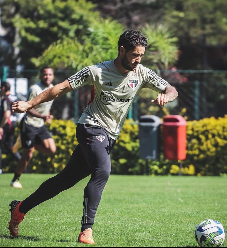 São Paulo pode ter Alexandre Pato contra Red Bull Bragantino - CBN ...